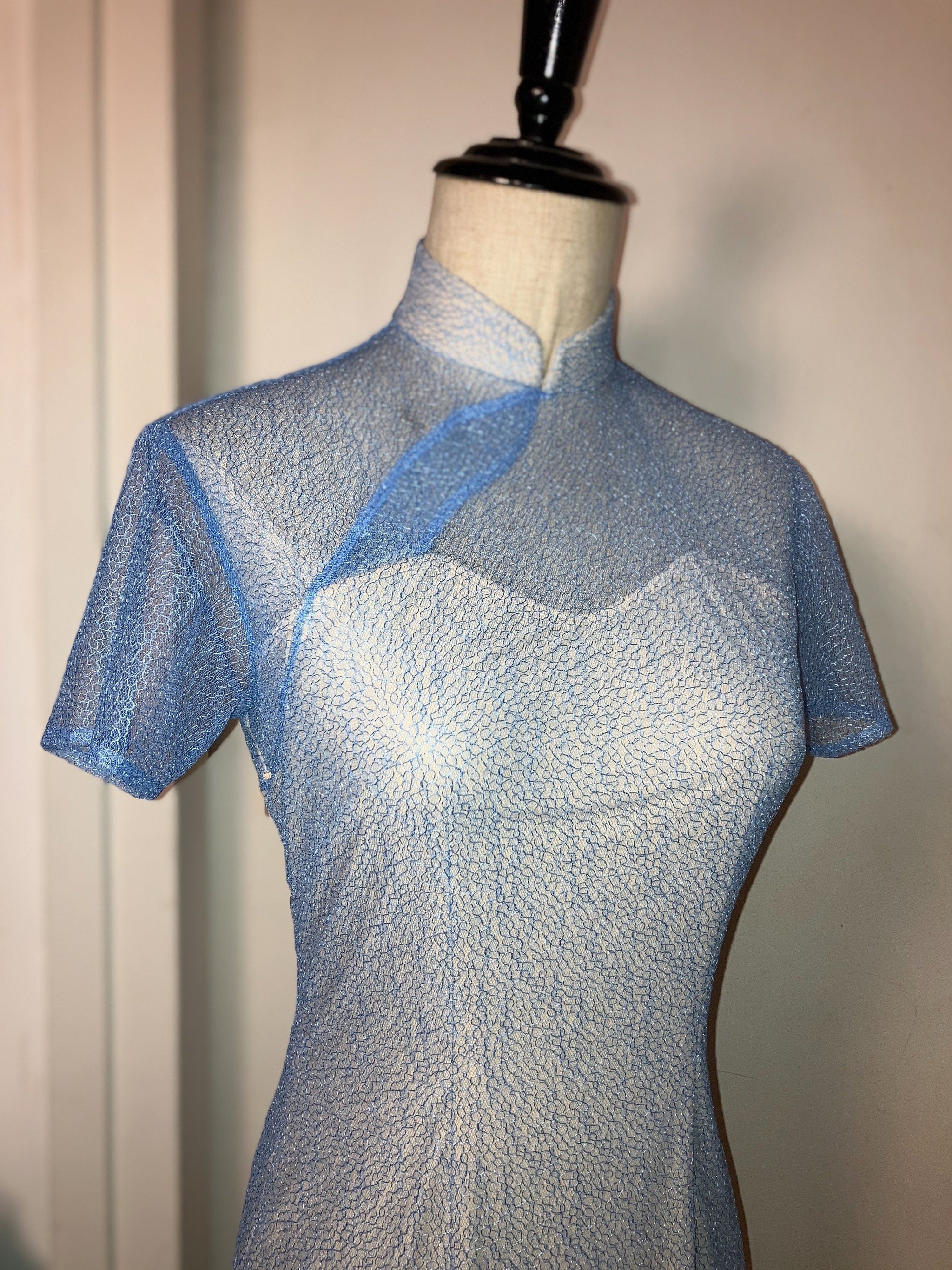 Sheer Lace Cheongsam – 企直啲 Stand Tall D